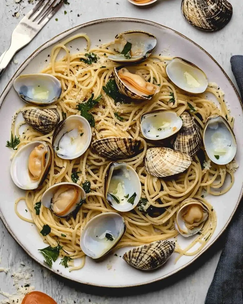 Spaghetti with Clams: Discover the Perfect Recipe! - Fitandhealthier